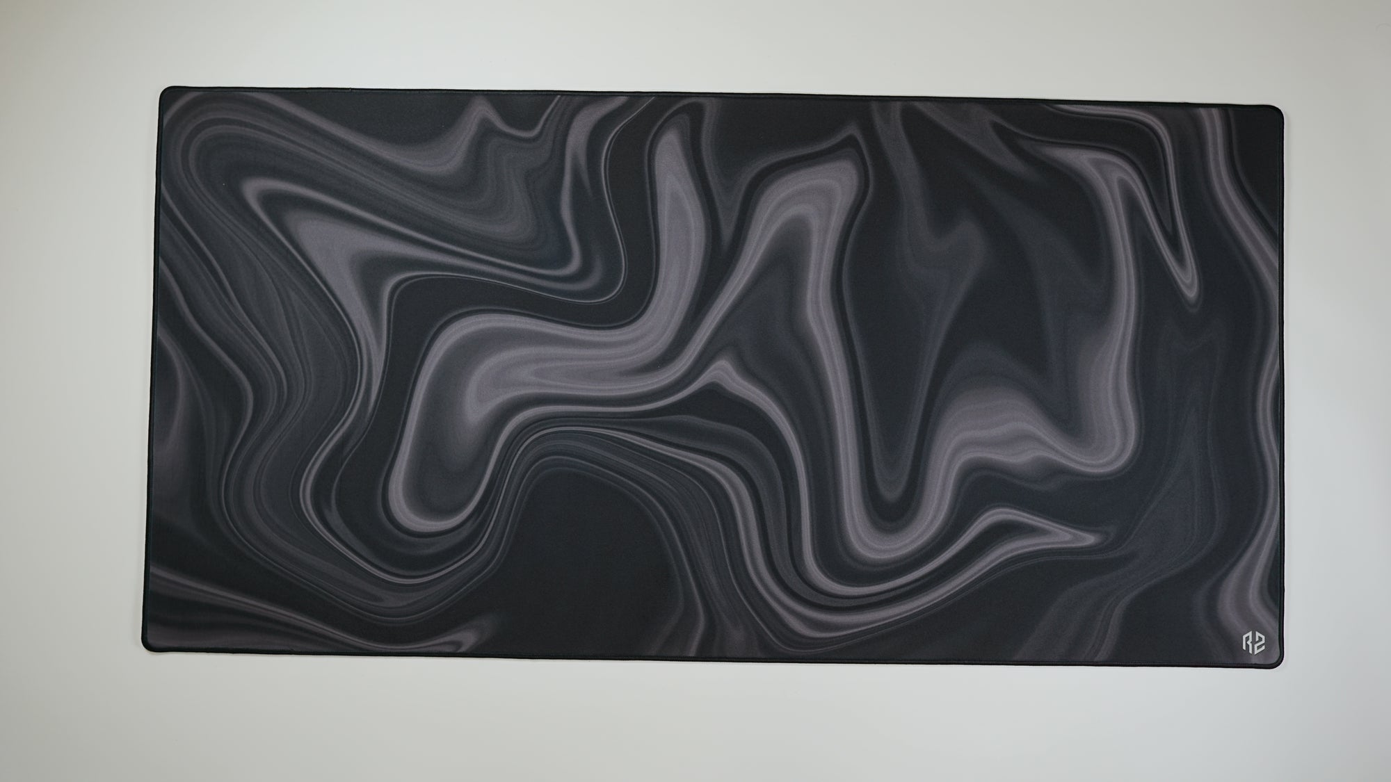 RZ Mousepad Liquid Black - Control